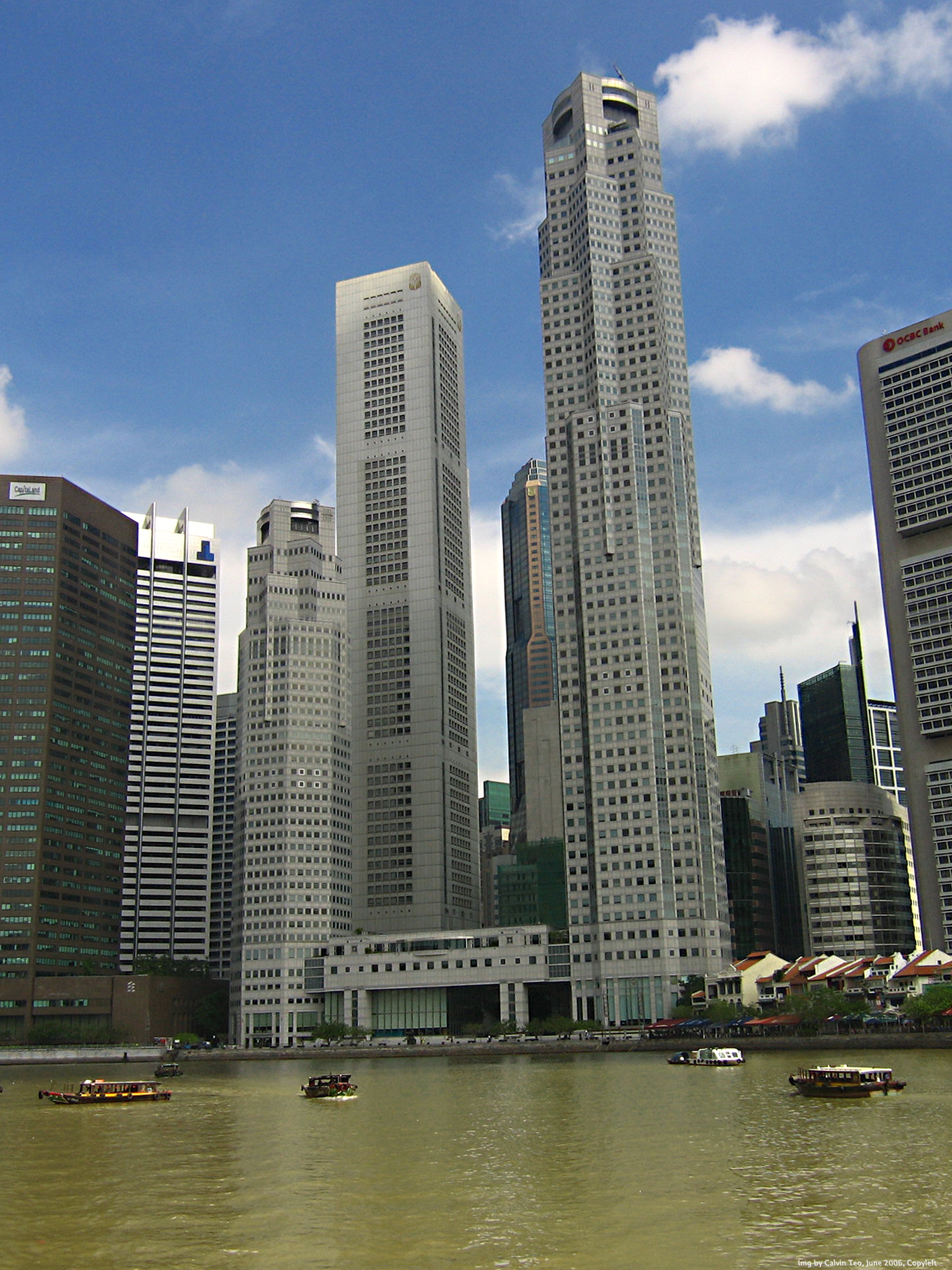 Singapore_River_overlooking_Raffles_Place-1