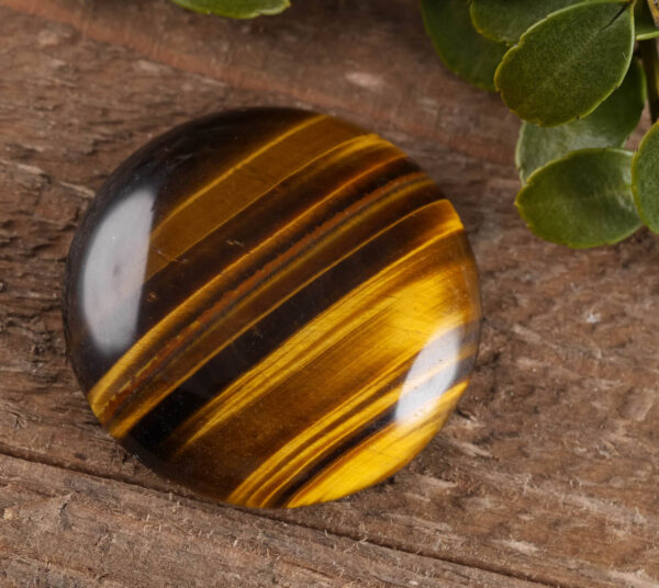 Meaning of the Tiger Eye Stone, Healing Properties & Benefits