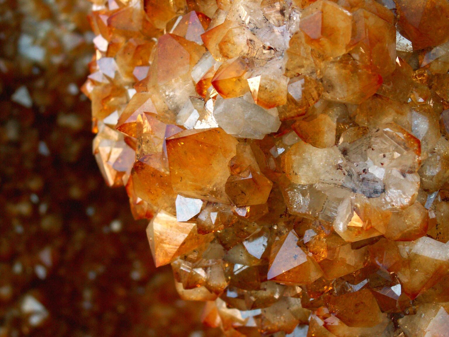 Citrine Crystal Meanings, Healing Properties & Benefits